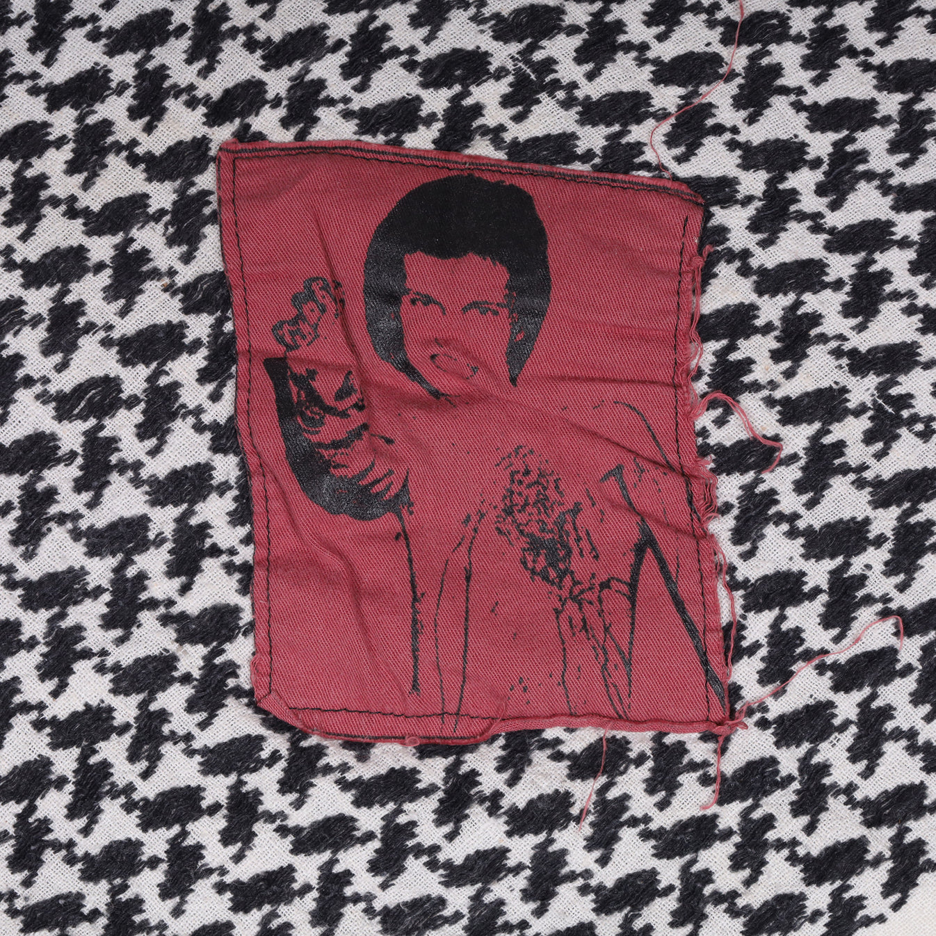 Raf Simons Autumn / Winter 2001 White Riot Riot Riot Keffiyeh Scarf ...
